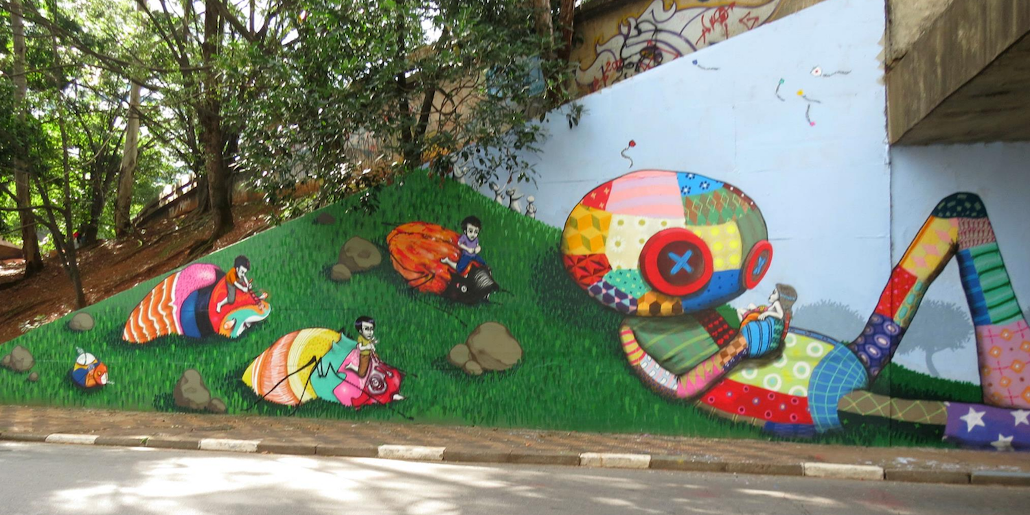 Artista “Feik” e seus personagens lúdicosArtista "Feik" e seus grafites ...